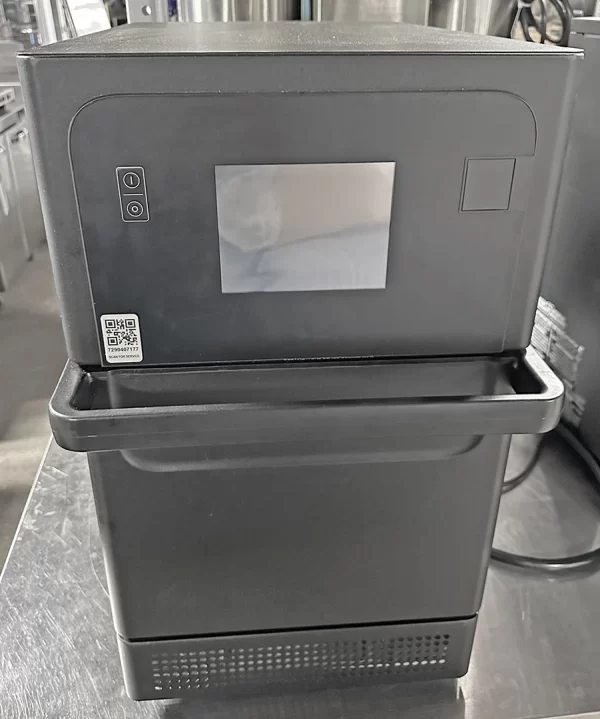 Merrychef eikon e2s Classic High-Power High-Speed Accelerated Cooking Countertop Oven 208V ...