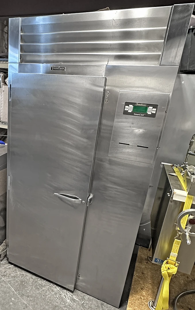 Traulsen RBC200 Remote Roll-In 200 lb Blast Chiller - Kitchen Guys